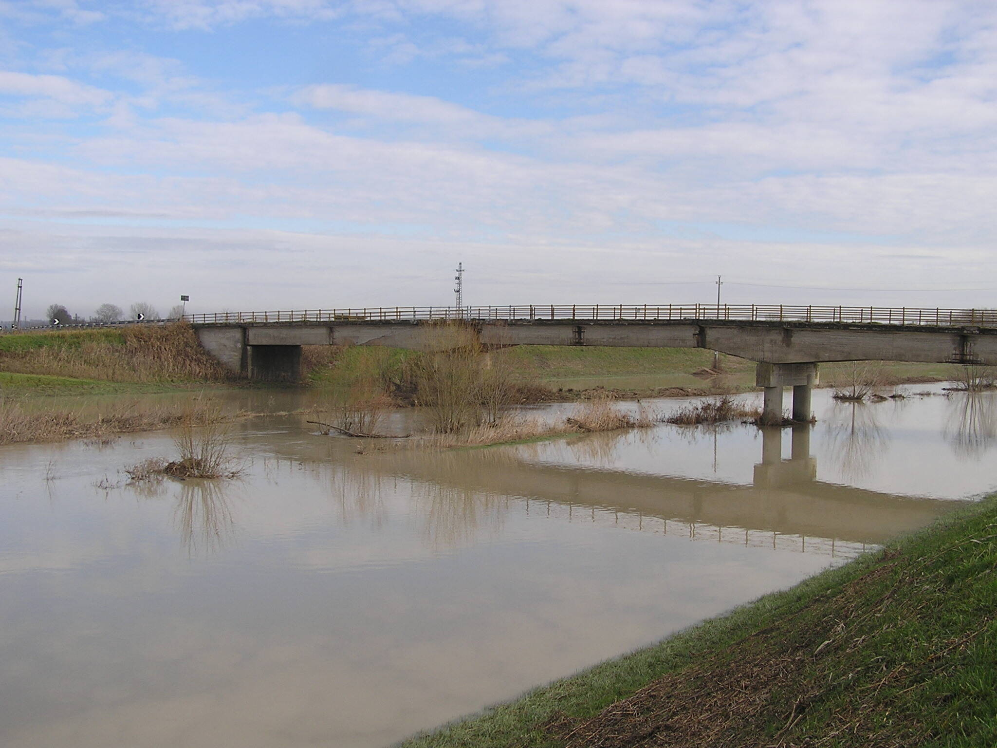 Nuovo ponte sul fiume Idice lungo la Sp 38 ad Argenta / Notizie ...
